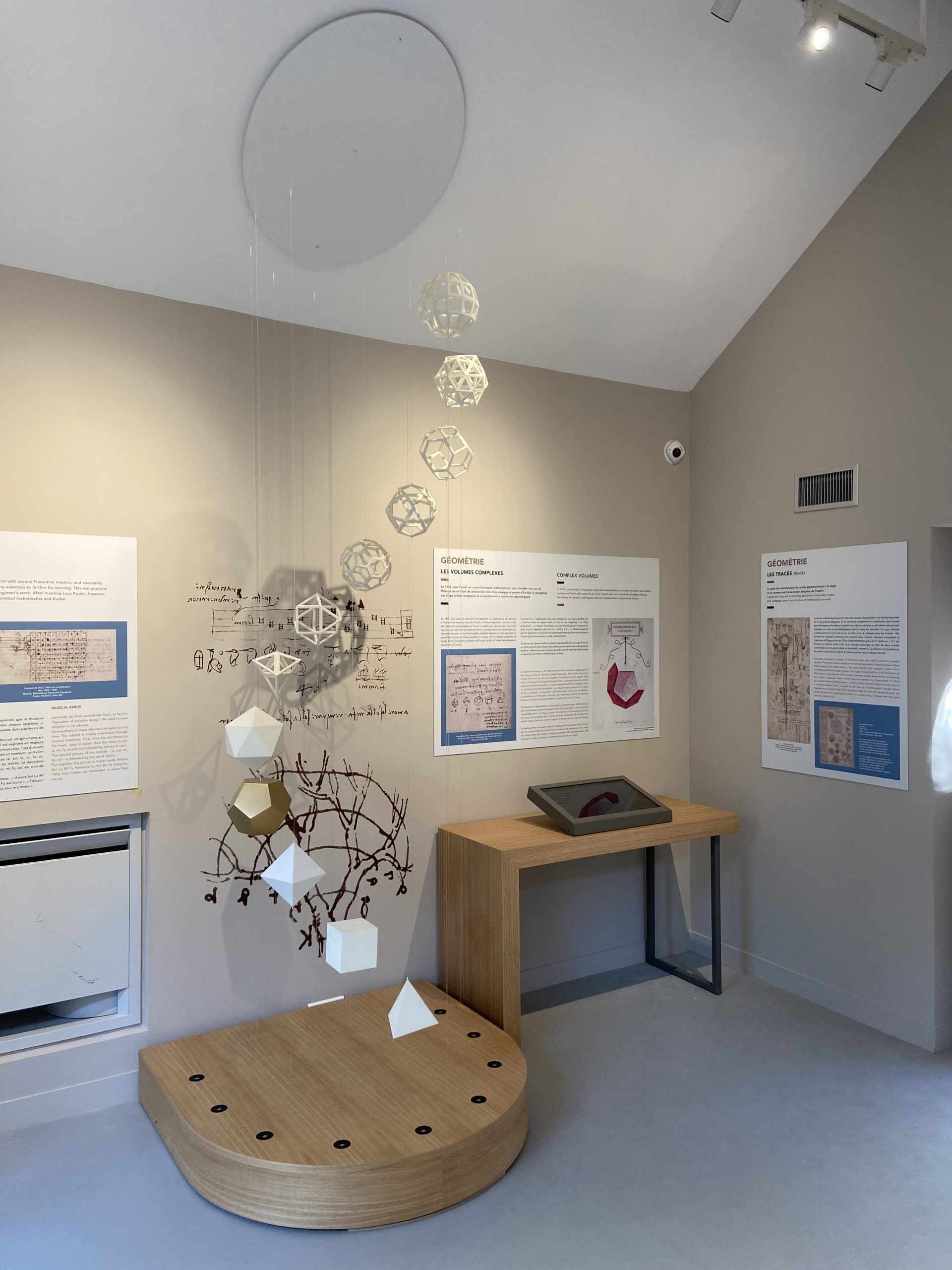 Interactivité sans contact pour les musées | Waves system